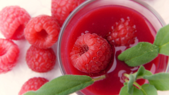 3 Delicious Raspberry Smoothies For Weight Loss - The Detox Lady